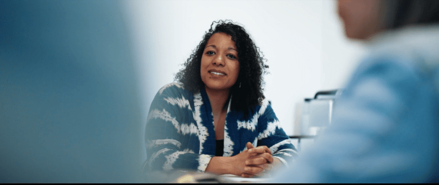 Portrait du Dr. Jessica William, Présidente de la Commission médicale ...
